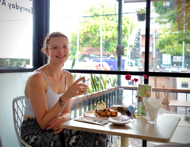 ☕ How to Build a Better Day by Starting Your Morning in a Cafe – LUCID ...